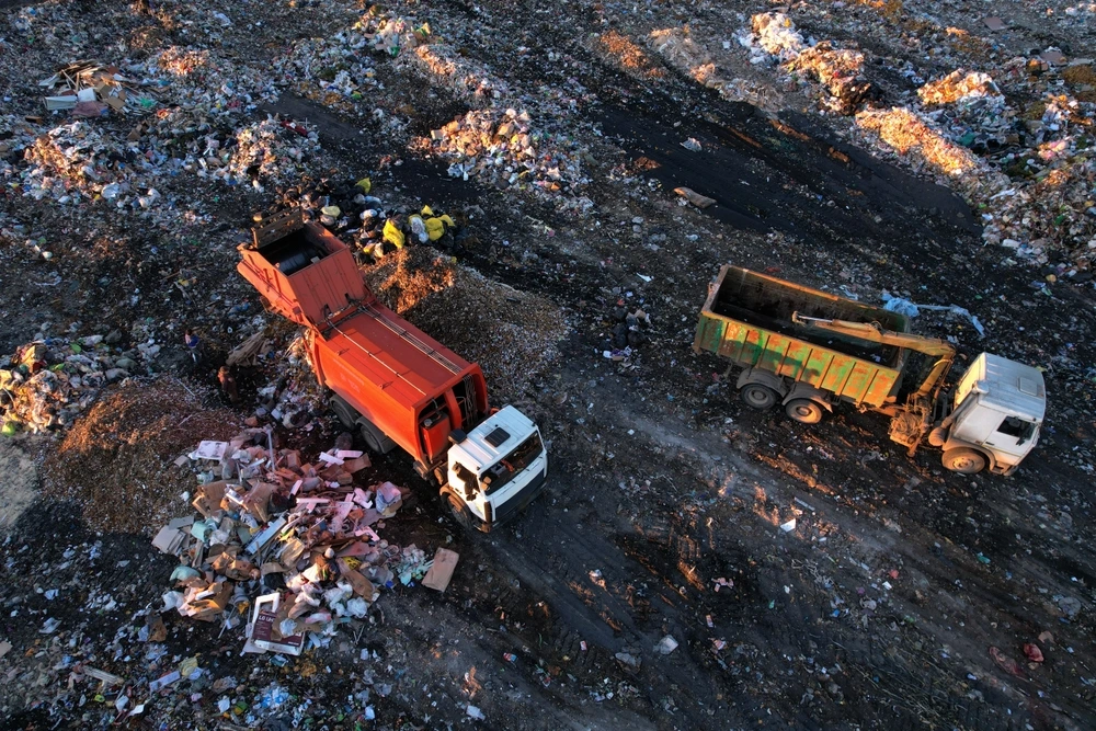 10 Pros and Cons of Landfills: A Balanced Overview | Temporary Dumpster